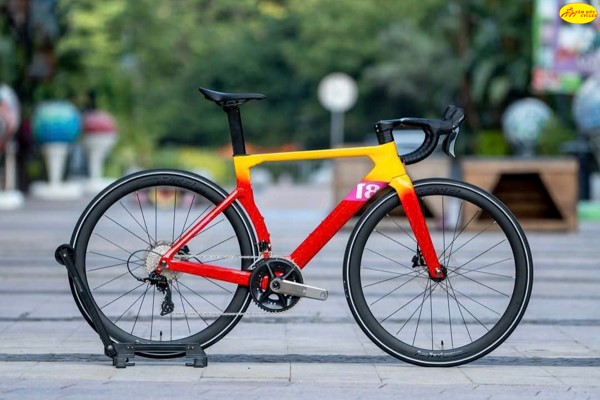 XE ĐẠP ĐUA TWITTER T8 PHANH ĐĨA DẦU